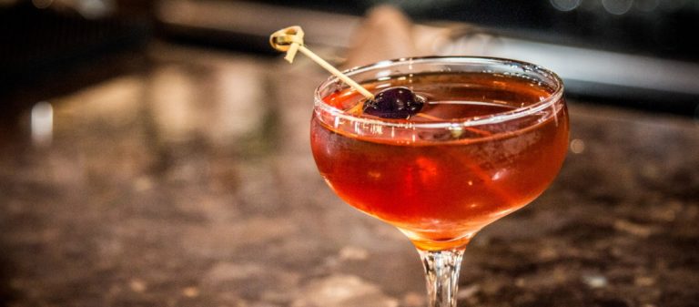 Dry Manhattan Cocktail Recipe - Lola Covington